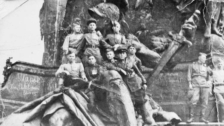 Abdulkaim Ebulisov, a Crimean Tatar soldier who reached Berlin — The ...